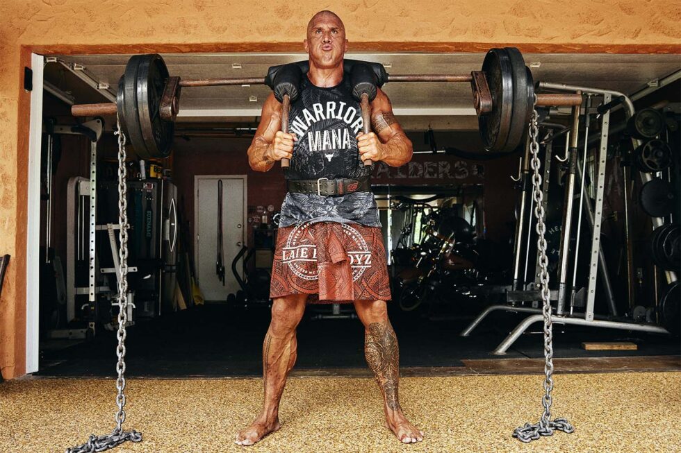 Blast Your Biceps To Hell With This Brutal Arm Finisher | Men's Health ...