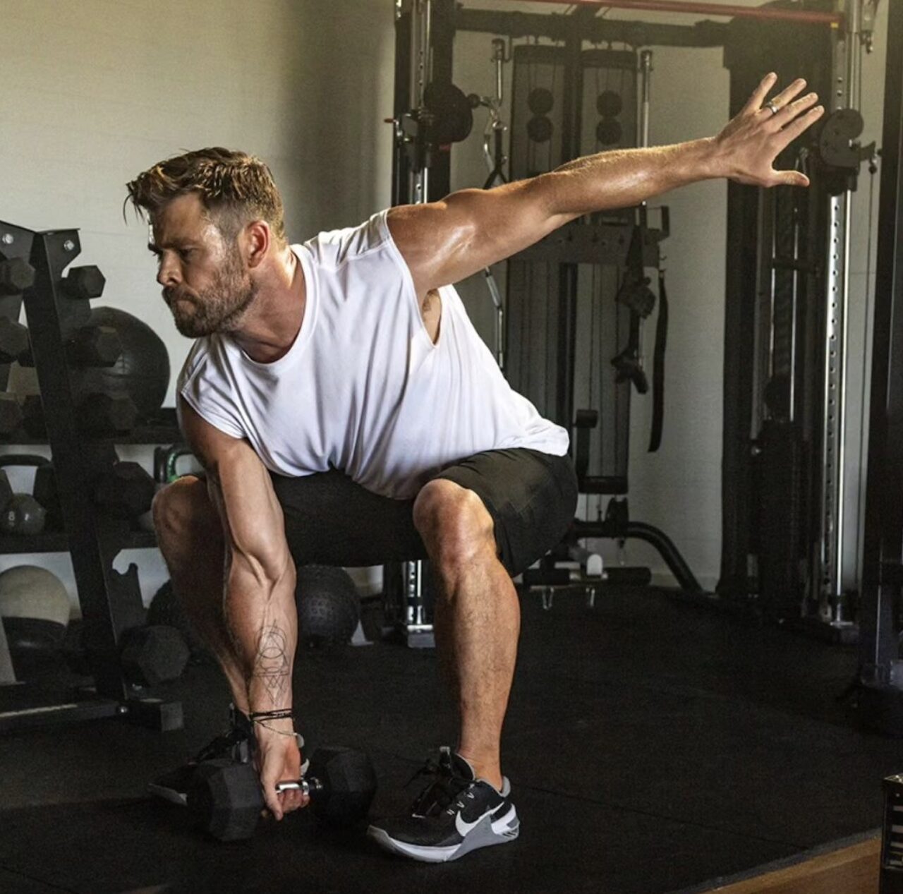 The Workout Routine That Has Chris Hemsworth Lean For Furiosa